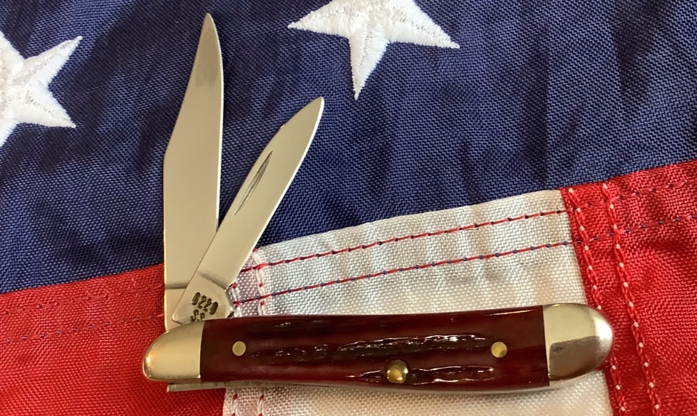 Case xx 1996 Peanut (6220 SS) Pocket Knife with Red Bone Handles