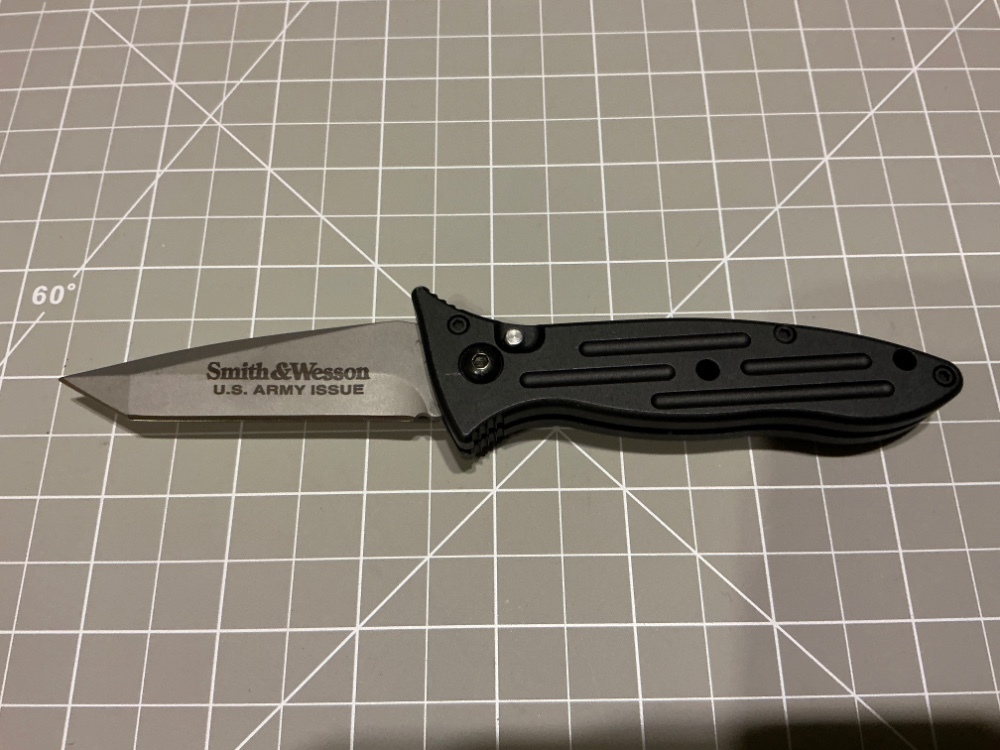 Small S&W US Army issue automatic knife