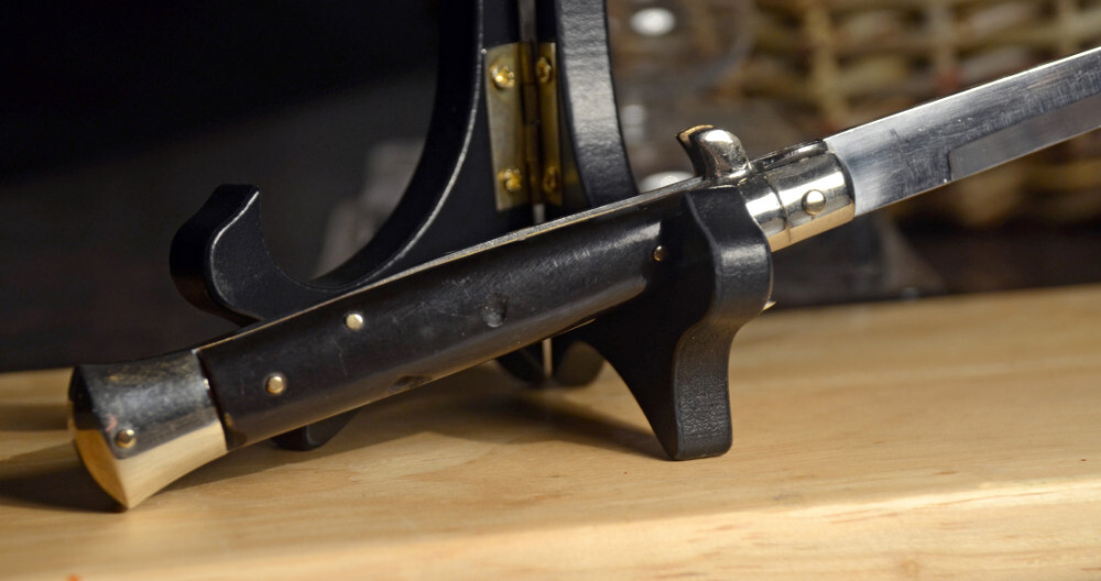 Coricama 21cm Picklock Horn Red Dot Safety