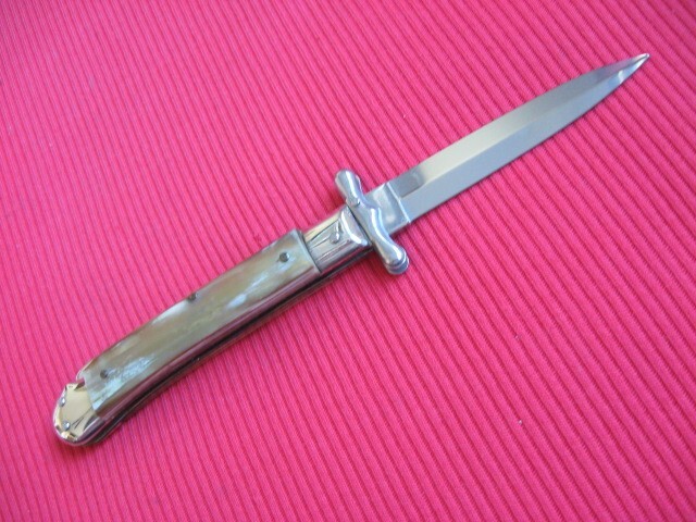Italian MEDICI White Horn Swing Guard STILETTO Switchblade Knife - New ...