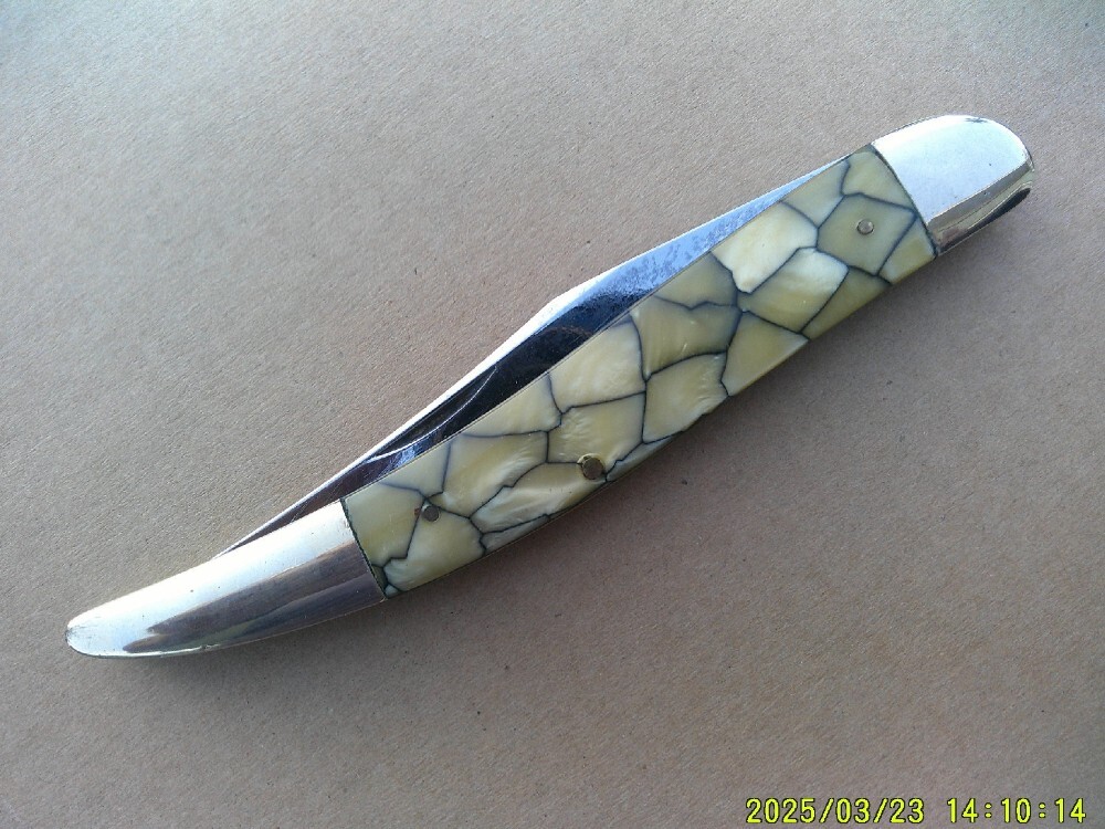 Vintage Imperial Toothpick Solid Bolsters Great Celluloid Handle 5"