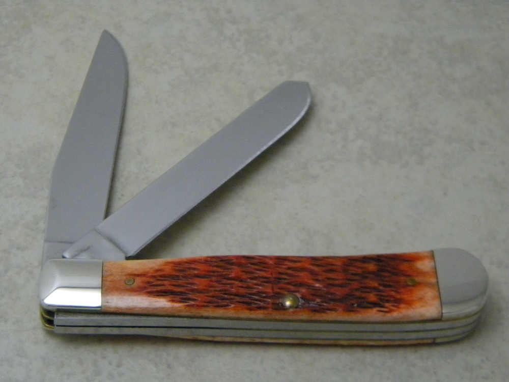 Case Bros. Cutlery Co. USA 2005 Chestnut Bone 6254 SS Trapper Knife NIB