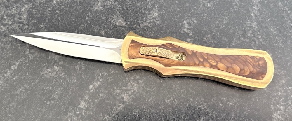 Burn Palm Viper Out The Front (OTF) Switchblade Knife, Brass Body ...