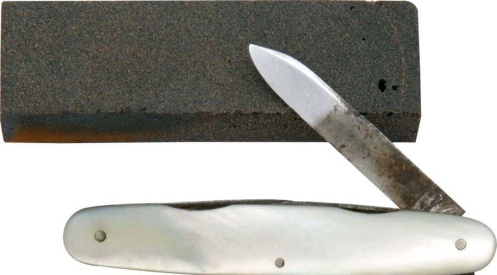 Super Eraser Cleans Rust Tarnish Blemishes From Knives Tools & More